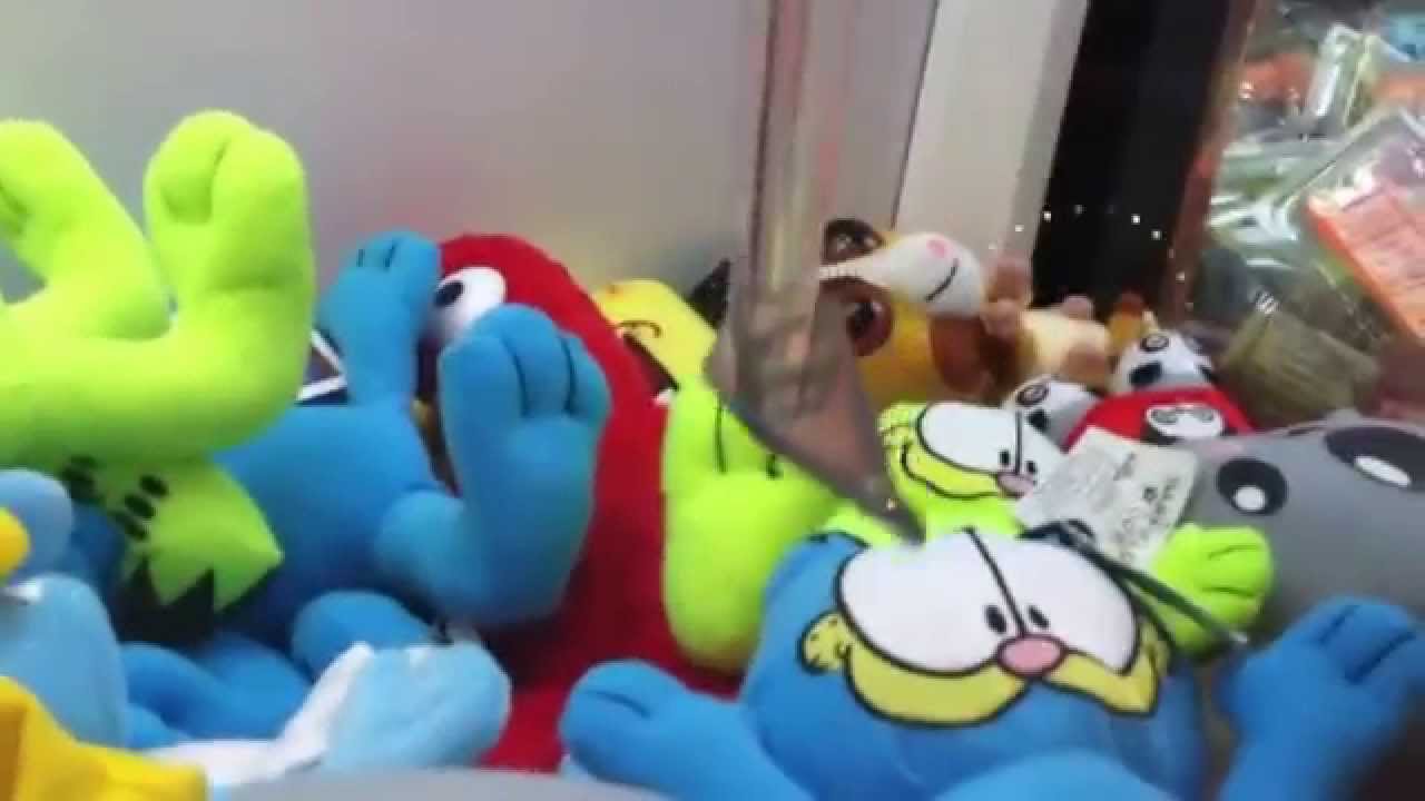 Claw Madness: Garfield Wins - YouTube