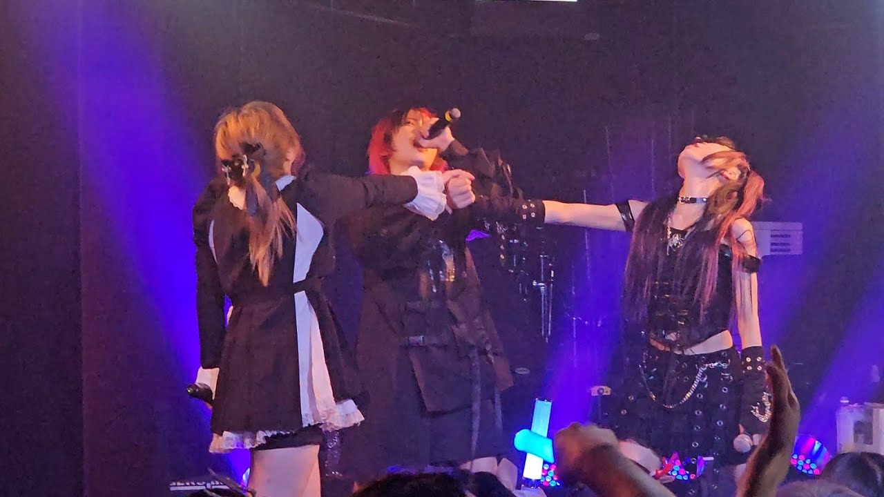 23.12.01 슈도시그마 리리이베 & 해산 라이브 : LAST GENERATION [슈도시그마] (family name - ZOC) - YouTube