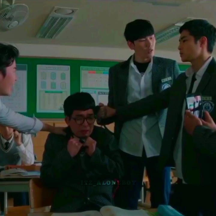 DON'T HURT MY FRIEND😡🔥 BOYS ATTITUDE💪 SCHOOL FIGHT STATUS😈ITZ ALONEBOY ...