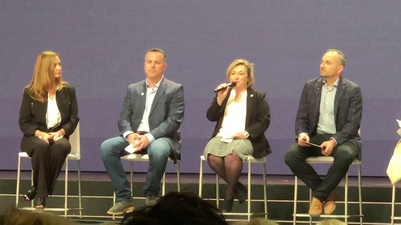 Ryan Servatius speaking at ONE21 for Century 21 in L.A. - YouTube