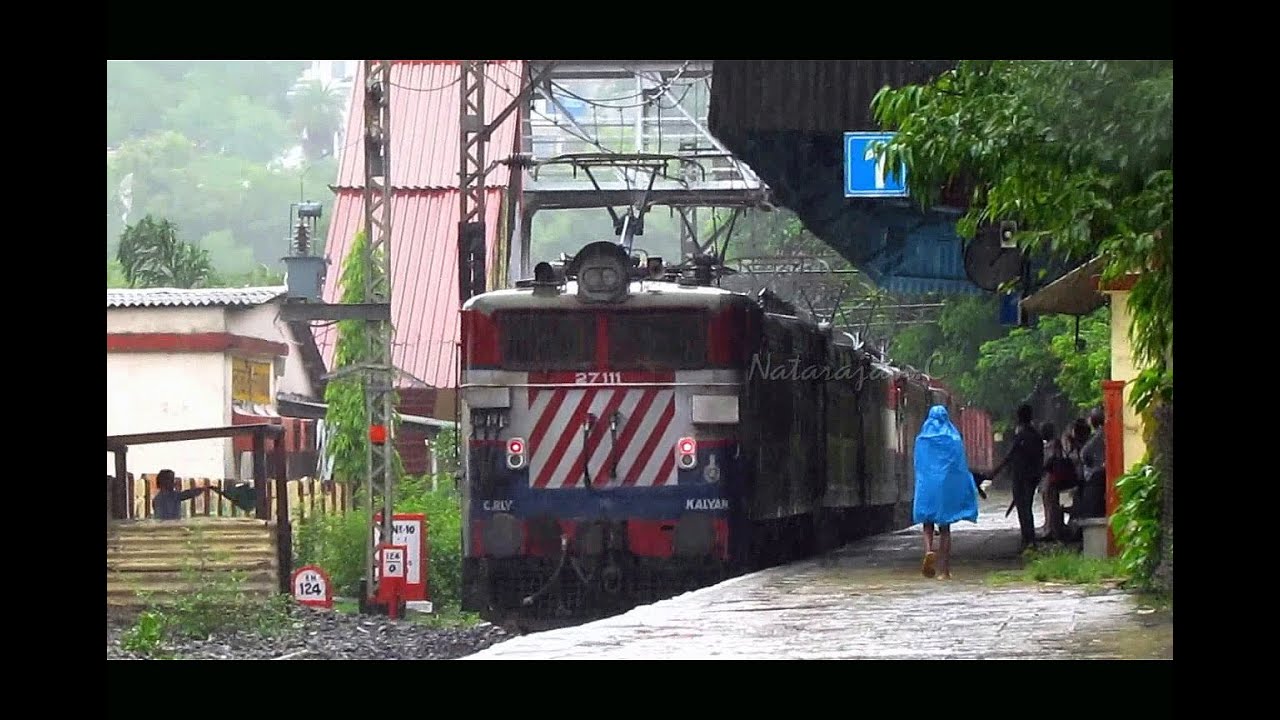 40000 Horsepower... 8 Locomotives powering a freight Train - YouTube
