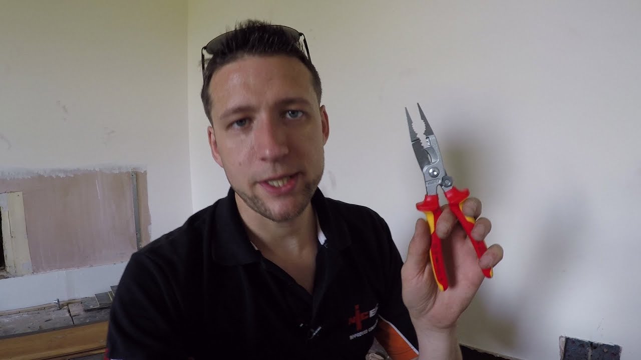 Should you charge for small jobs? | Thomas Nagy - YouTube