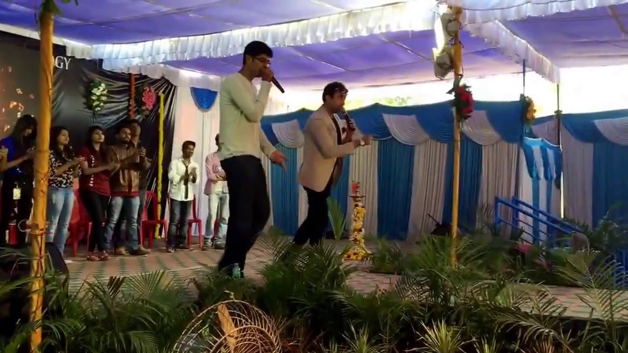 MC Abbas Roaring Welcome By Over 2000 students as Chief Guest of Atria ...