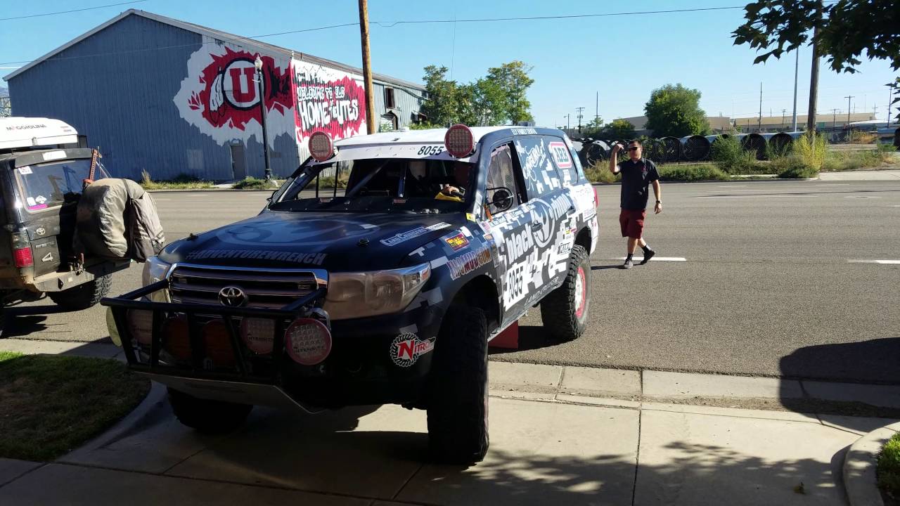 Canguro Racing 200 Series Land Cruiser "Monica" BAJA Truck - YouTube