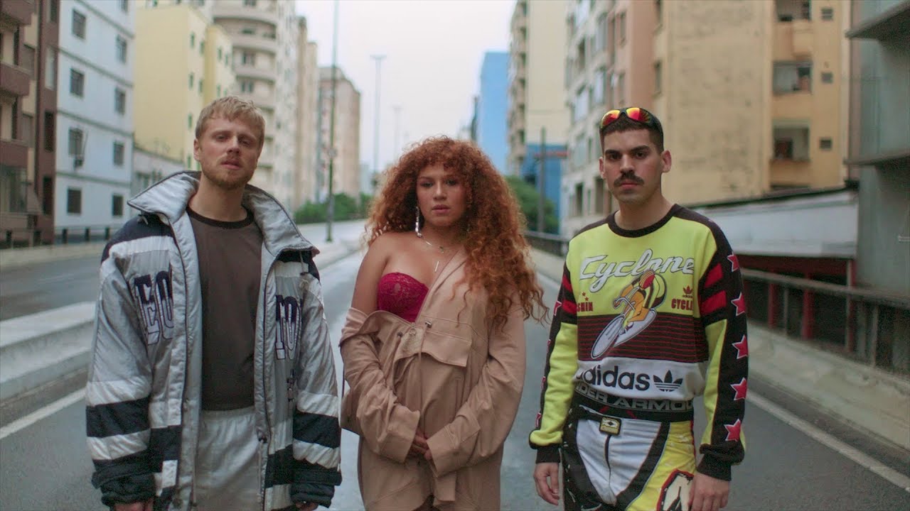 Banda Uó - Tô na Rua (Clipe Oficial) - YouTube