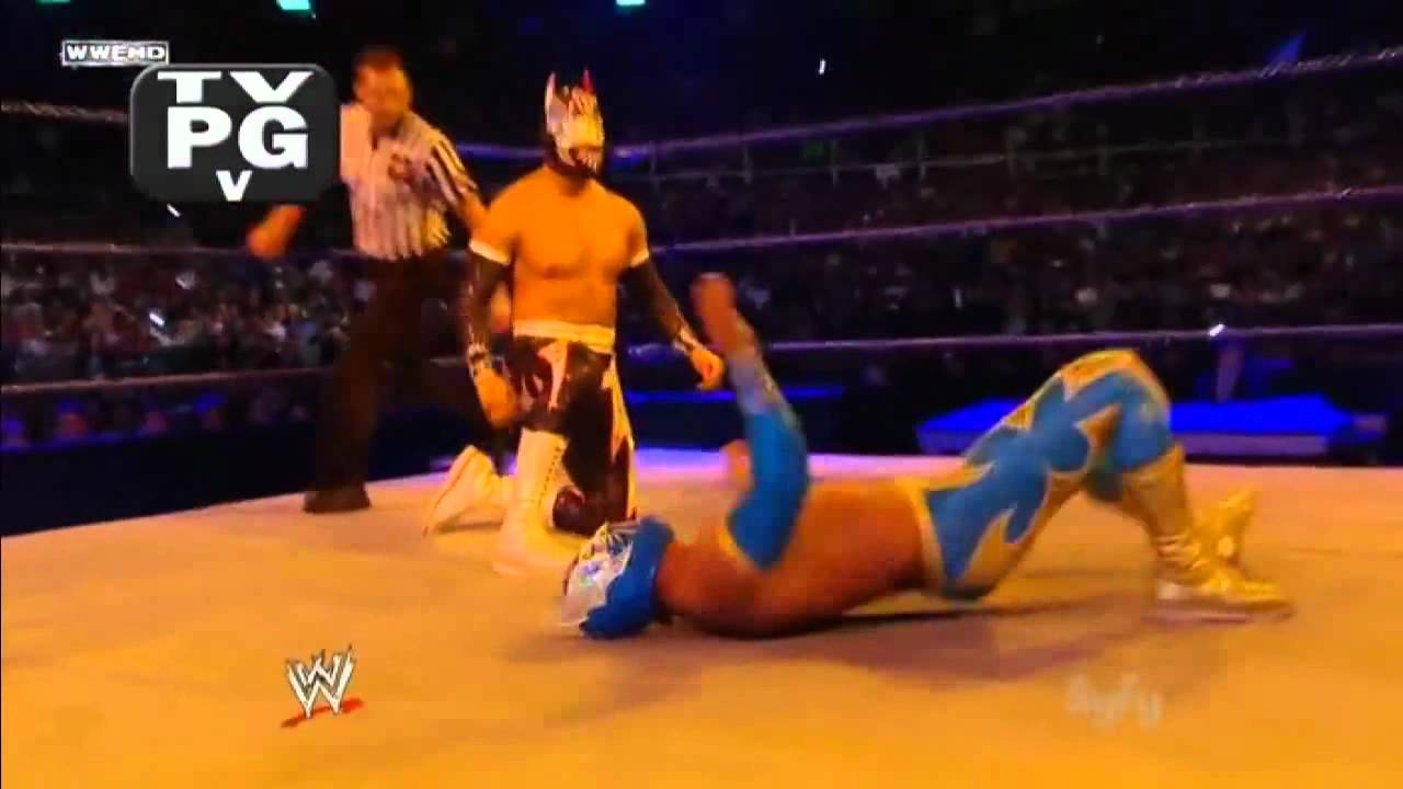 Double Underhook Backbreaker Sin Cara Negro - YouTube