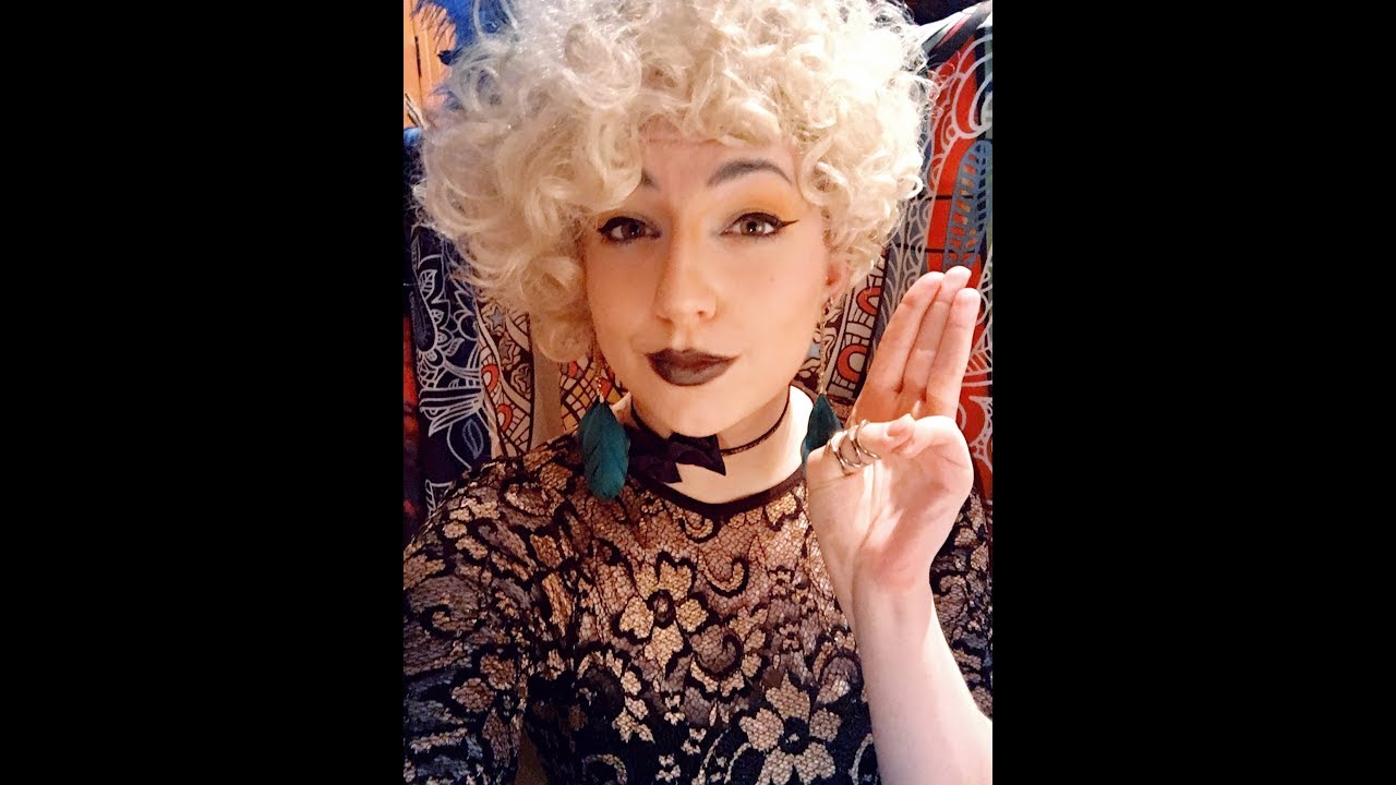 ASMR/ Happy hunger games - Effie Trinket role play 🌂 - YouTube