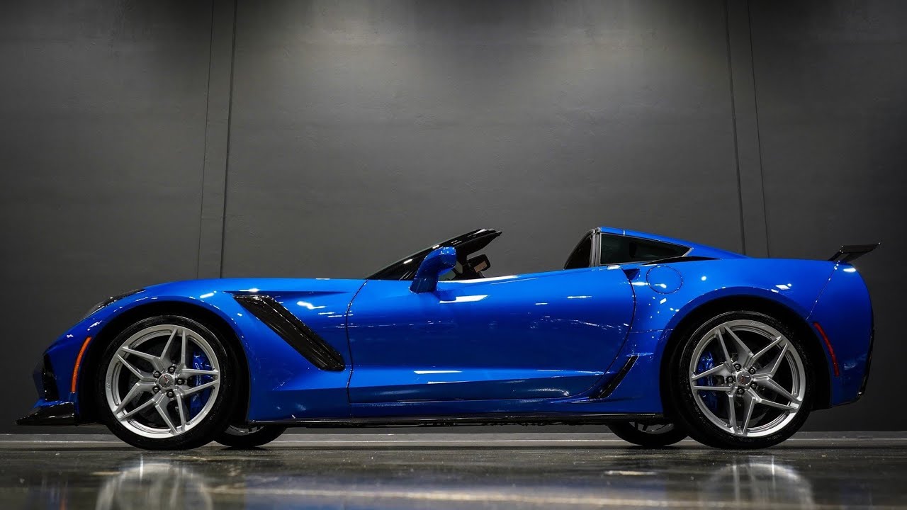 2019 CORVETTE ZR1 3ZR ELKHART BLUE KALAHARI 2K MILES FREE ENCLOSED ...