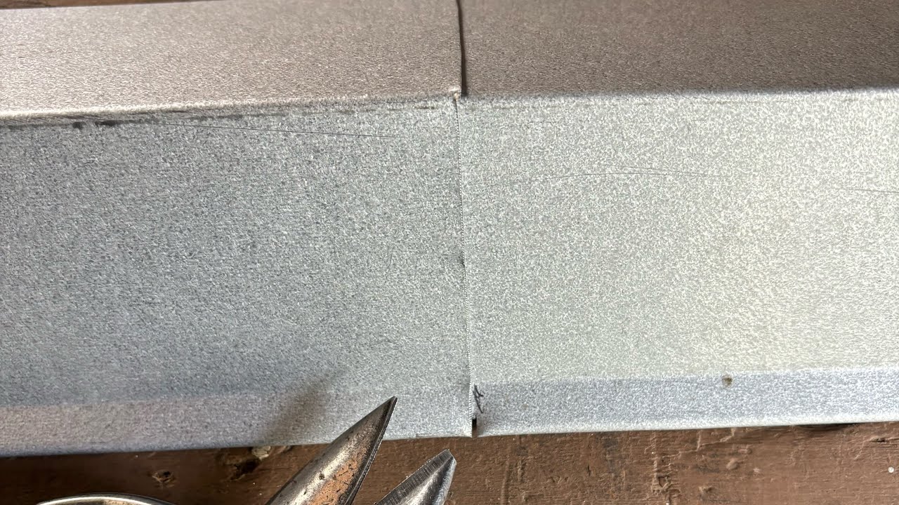 How to easily notch roof drip edge 💧 - YouTube