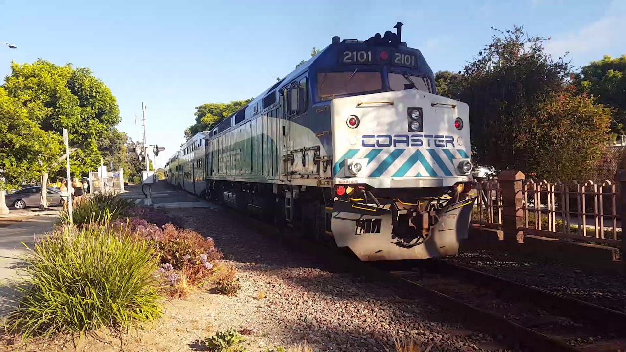 Super Loud horns on coaster 2308 and coaster 2103 - YouTube