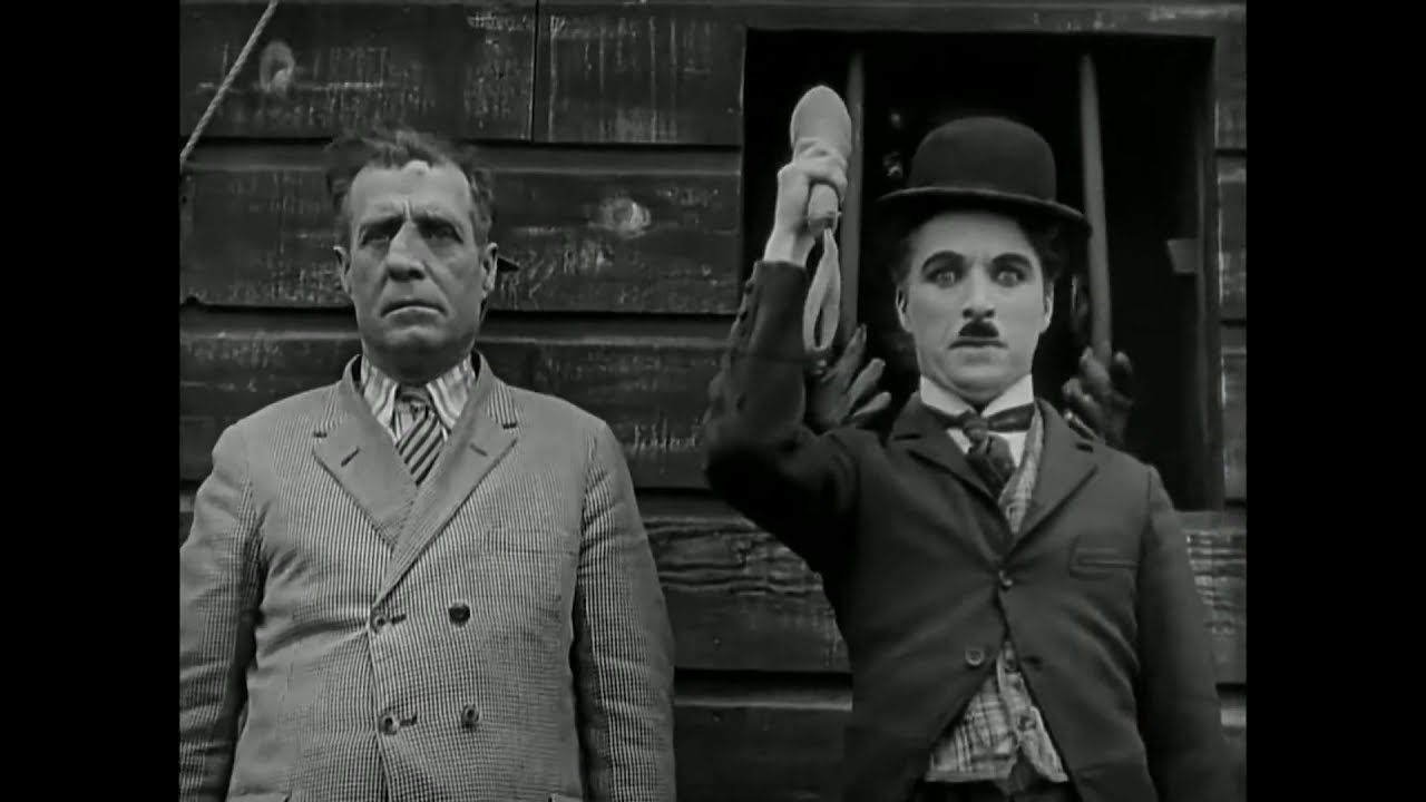 Best Funny Moments of Charlie Chaplin (হাসতে হাসতে কিছু হলে আমার কিছু ...