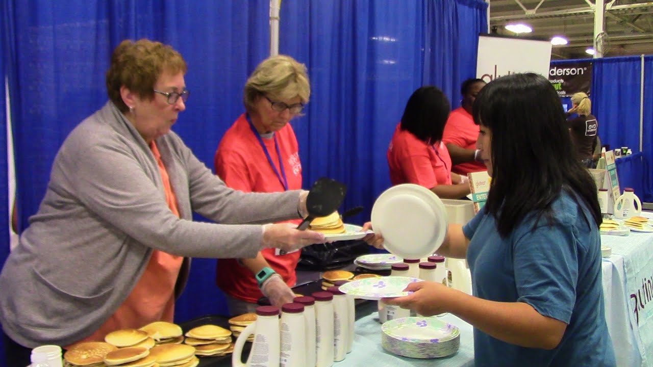 The GFFA Fest Gluten Free Pancake Eating Contest (Oct. 25th, 2015 ...