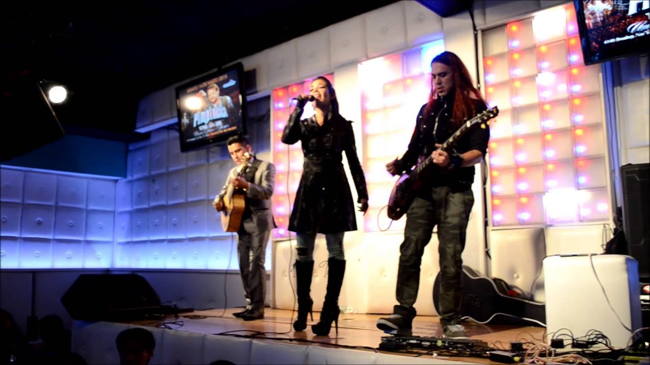 La Toquilla en Sabor Latino - YouTube