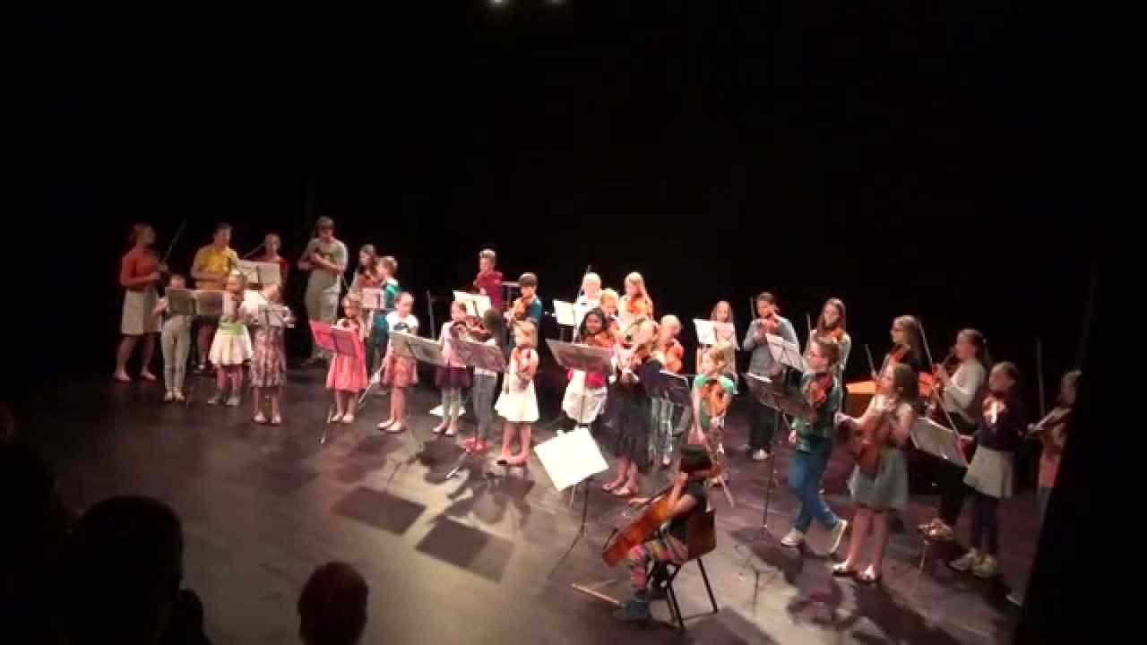 Beginners strijk-ensemble - Tinga Layo & Kingston Calypso - Uit String ...