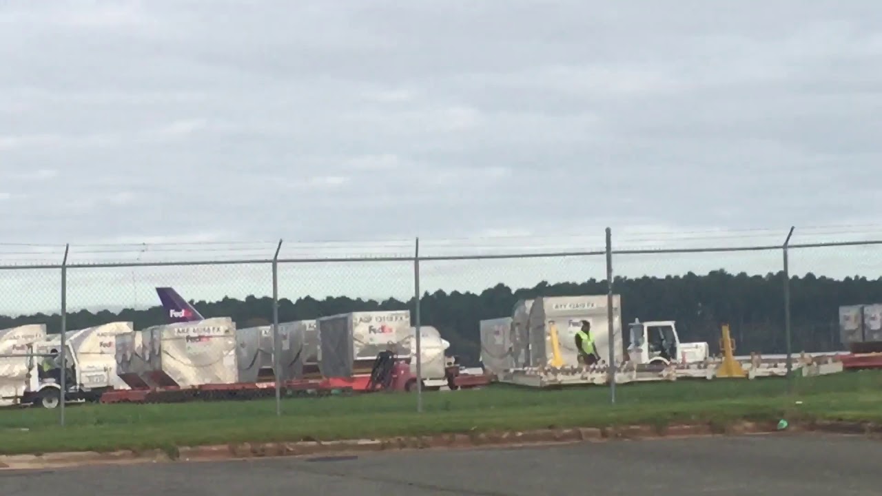 FedEx Airbus A300F4-605R (N692FE) at RDU - YouTube
