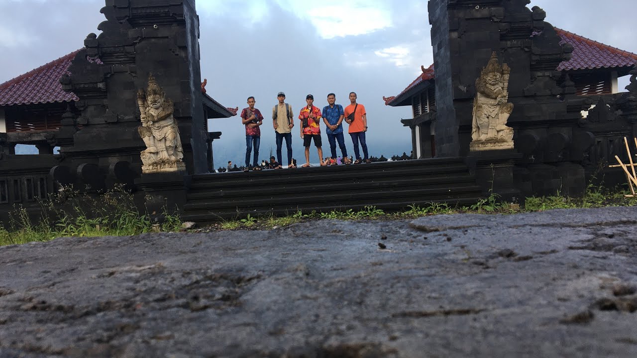 Wong gabut trip ke bali - YouTube