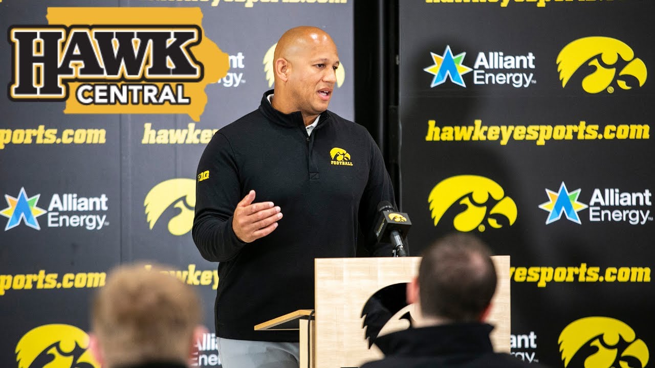 4 minutes with Iowa football's LeVar Woods on the art of holding for ...