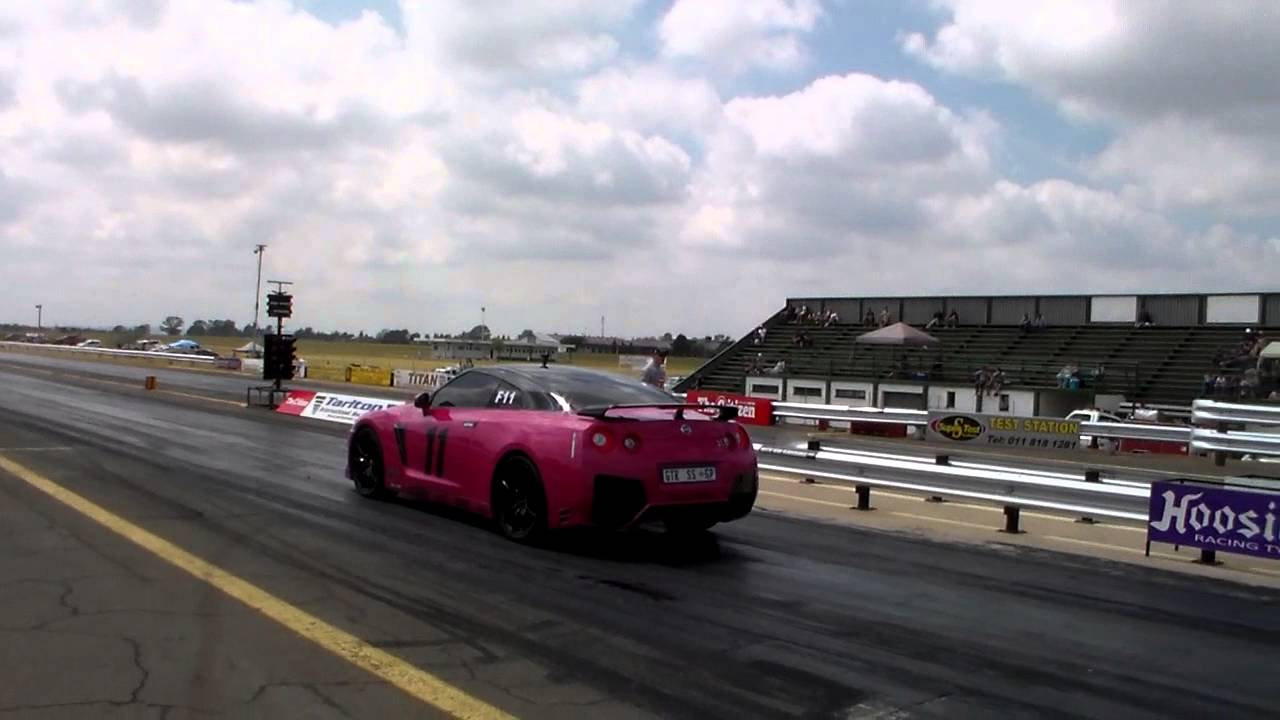Simone quarter mile @ 10,38 seconds - YouTube