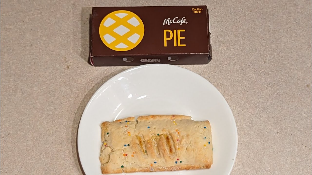 MCDONALD'S HOLIDAY PIE REVIEW! Trying This Gooey Custard Filled Pastry ...