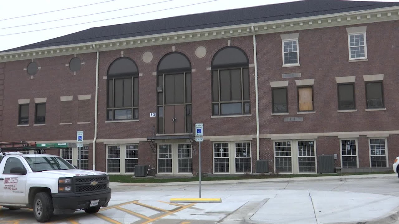 Take of video tour of a 100-year-old school turned into apartments ...