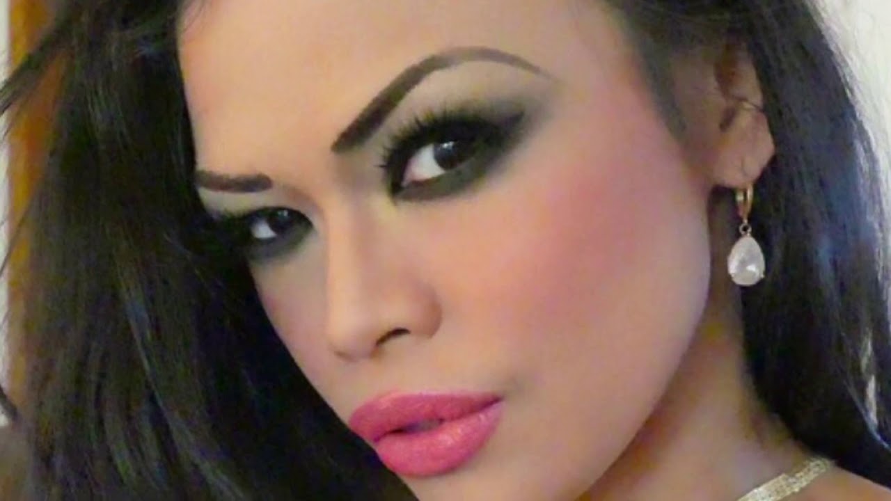 Armie Field Model 2020 - YouTube