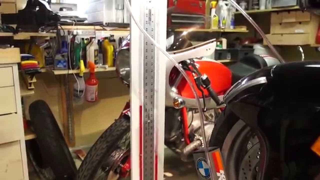 BMW R1100RT Throttle Body Sync - YouTube