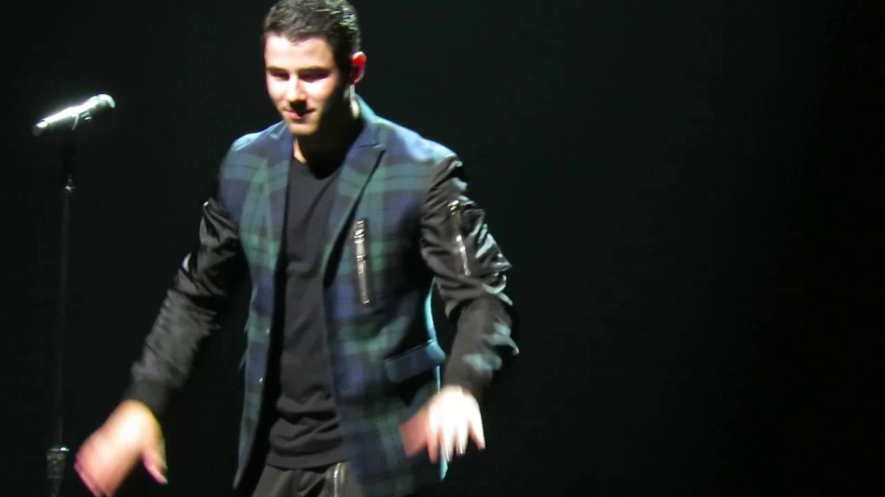 NIck Jonas - Jealous - Future Now Tour - The Forum - Inglewood - YouTube