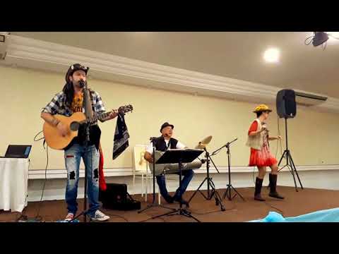 The Friends In Folk - America [A Horse With No Name] TRECHO