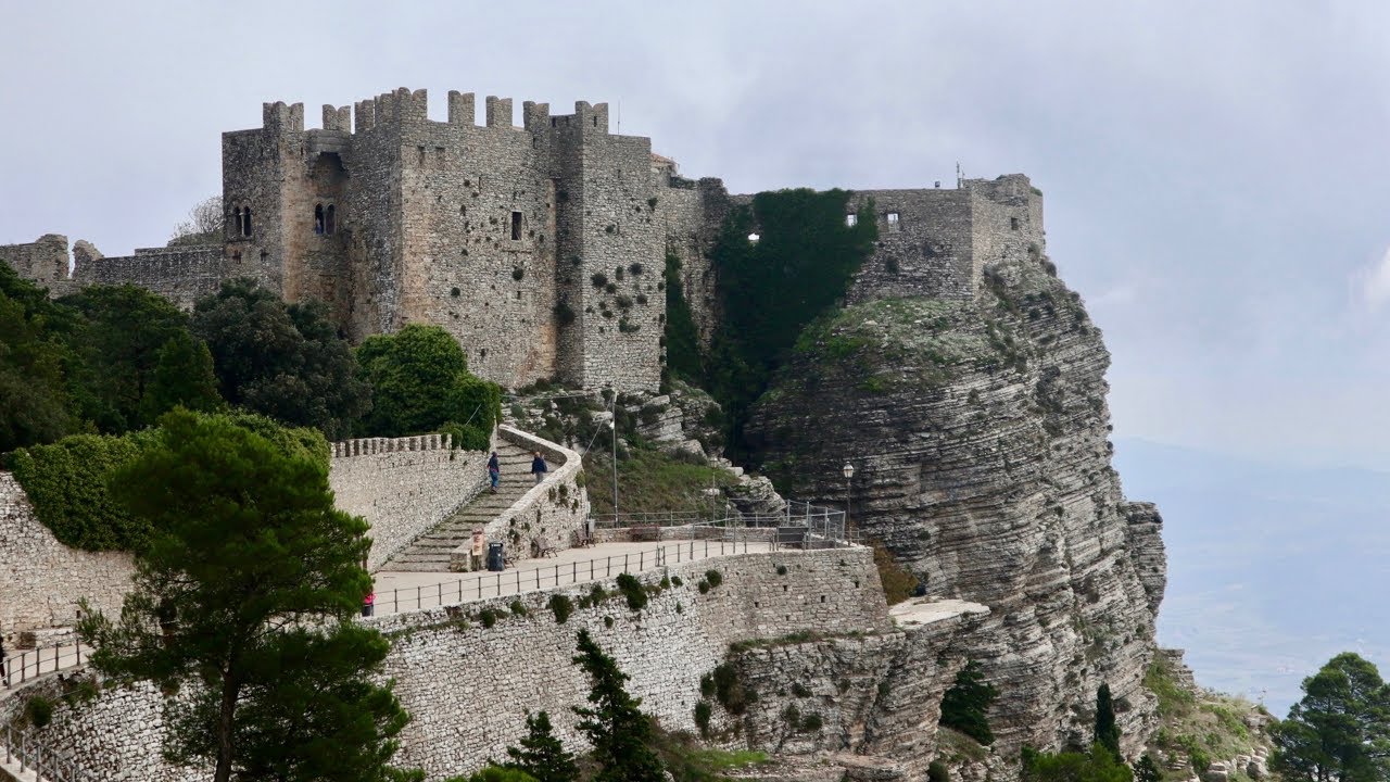 Castles in Sicily, Italy - YouTube