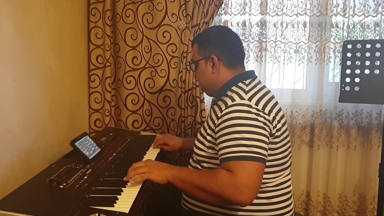 Batuta - Razvan Sandu (formatia Art Music din Bacau) - YouTube