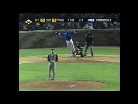 Pittsburgh Pirates @ Chicago Cubs (Game 2) - May 21, 2002 - Sammy Sosa, Joe Borowski, Augie Ojeda