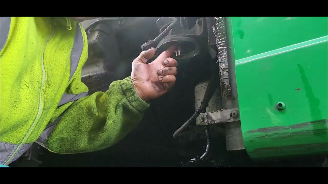 how to change fuel filter double decker bus b5 DIY tools - YouTube