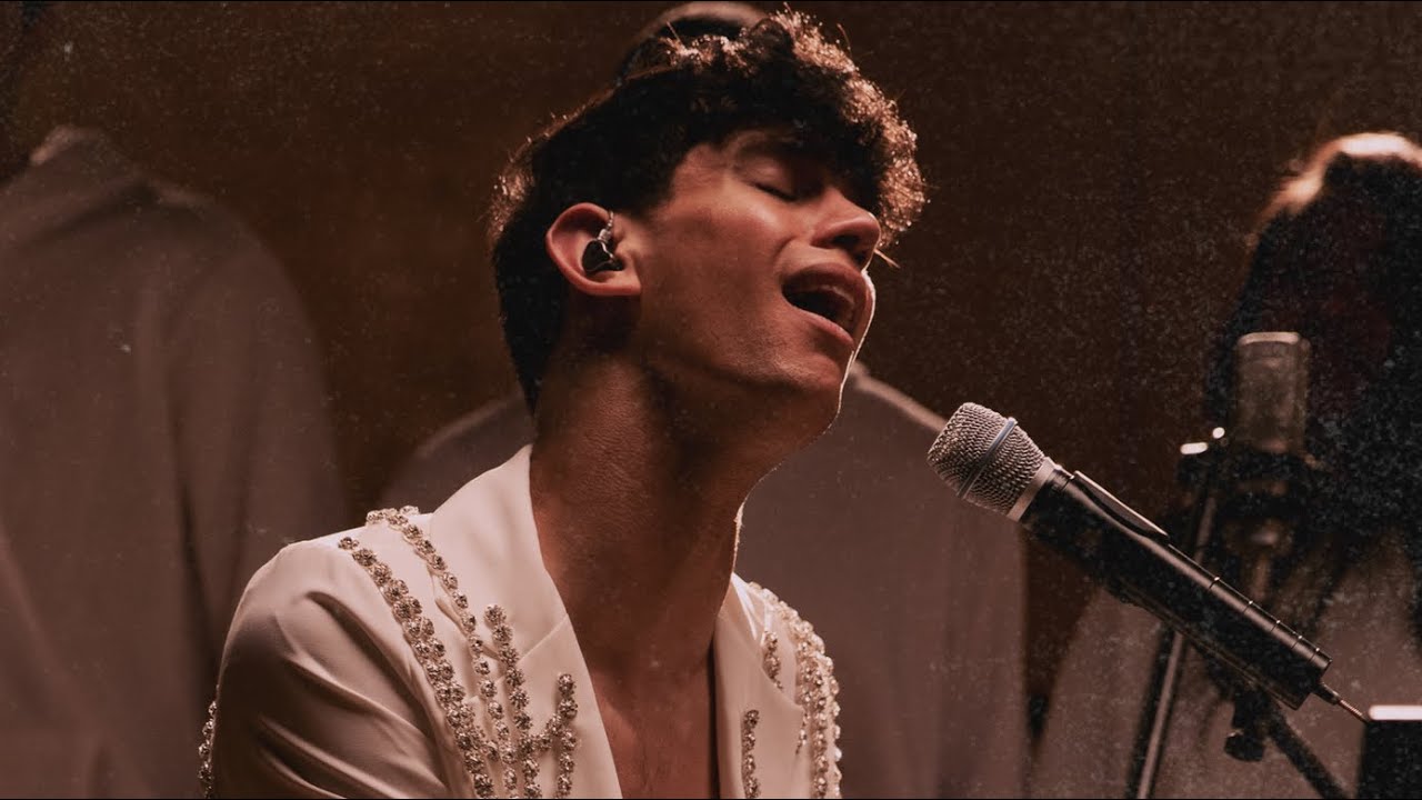 Nadav Sivan - Us To Stop (Live Session) - YouTube