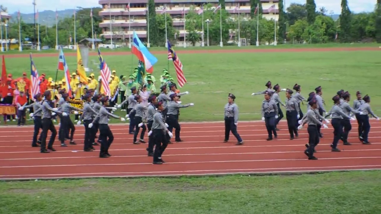 pengakap 04 juara perbarisan kawad kaki 2012 (sukan SM SFX) - YouTube