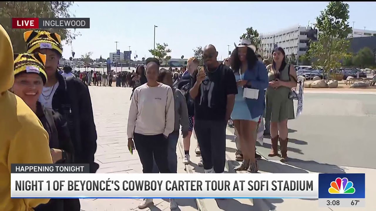 Fans line up for Beyoncé Cowboy Carter tour merch on tour's first night ...