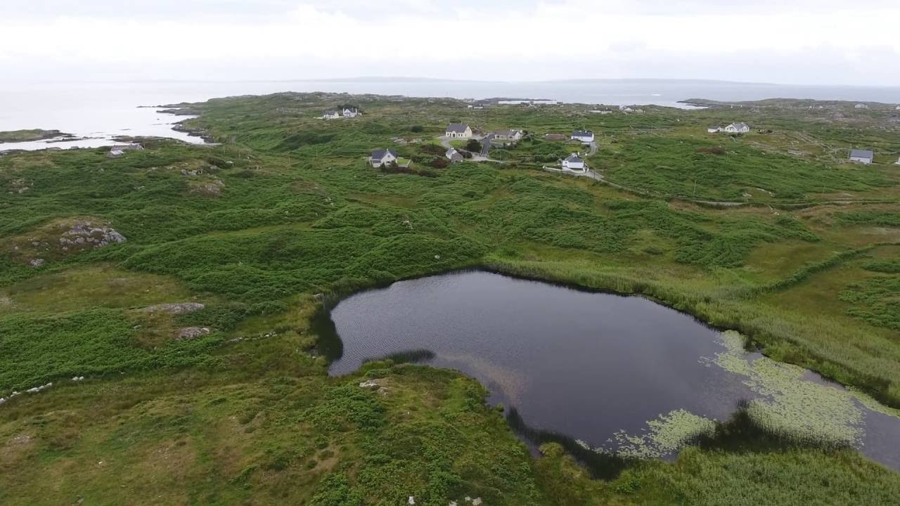 Lettermullen houses to the lake - YouTube