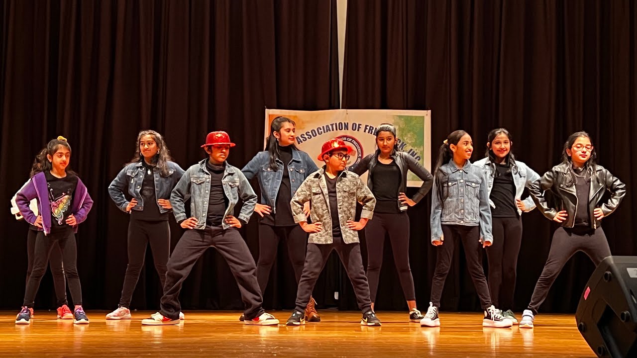 My dance performance! - YouTube