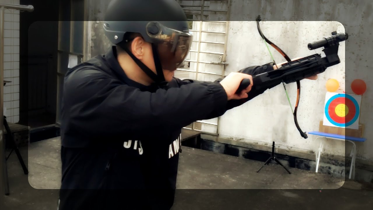 One second one shot ! Mini Rapid Firing Bow - YouTube