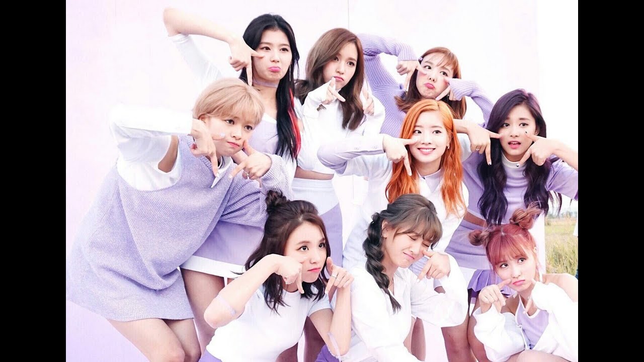 TT (Twice) Lyrics Video - YouTube