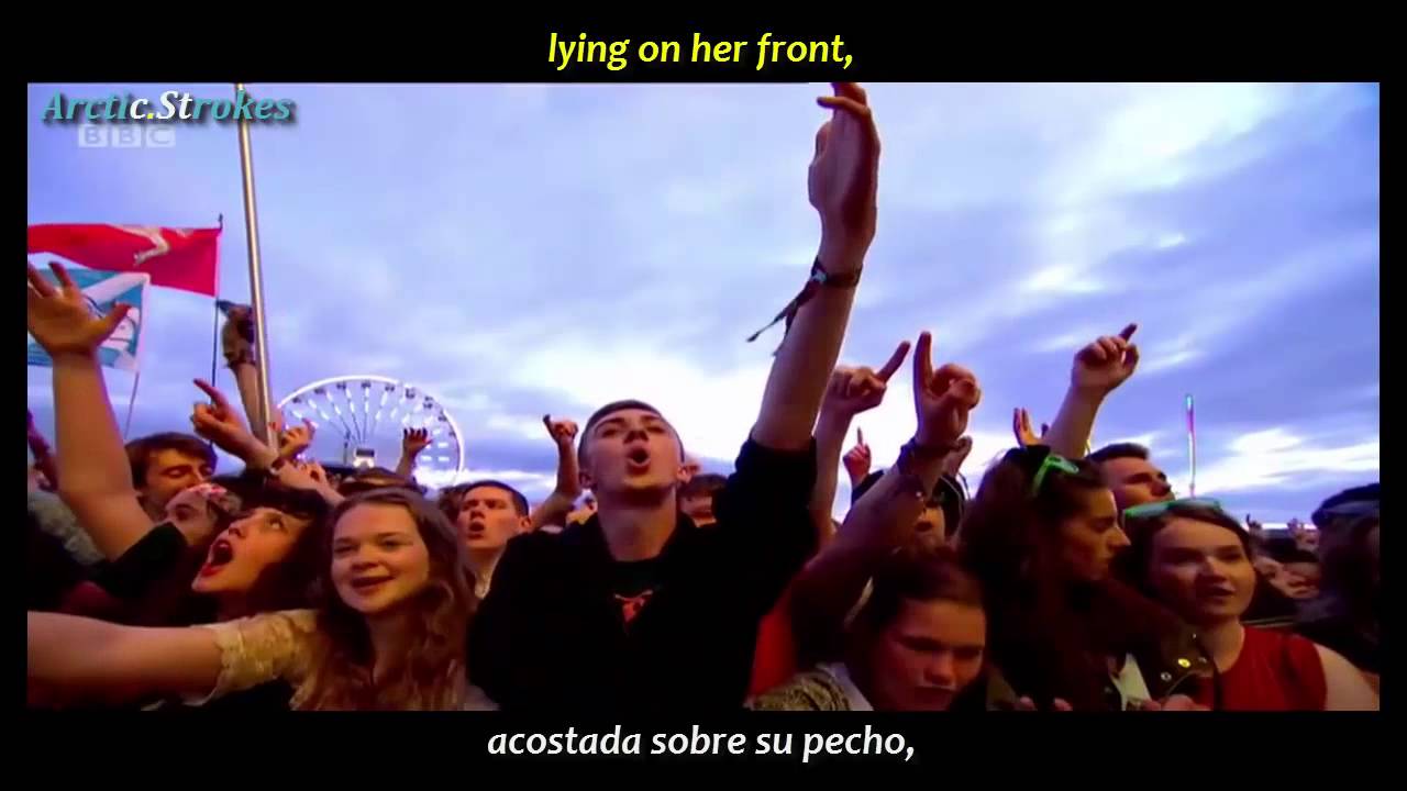 Arctic Monkeys - She's thunderstorms (inglés y español) - YouTube