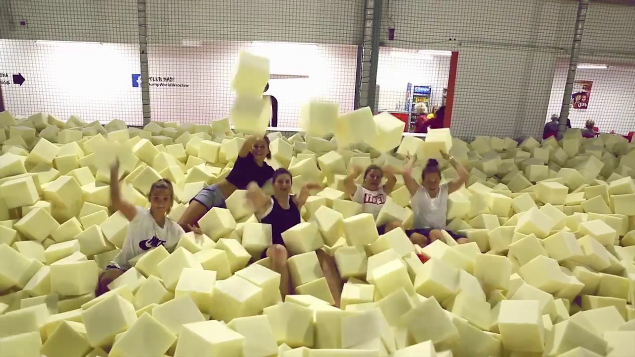 jump - Park Trampolin JumpWorld Wrocław - YouTube