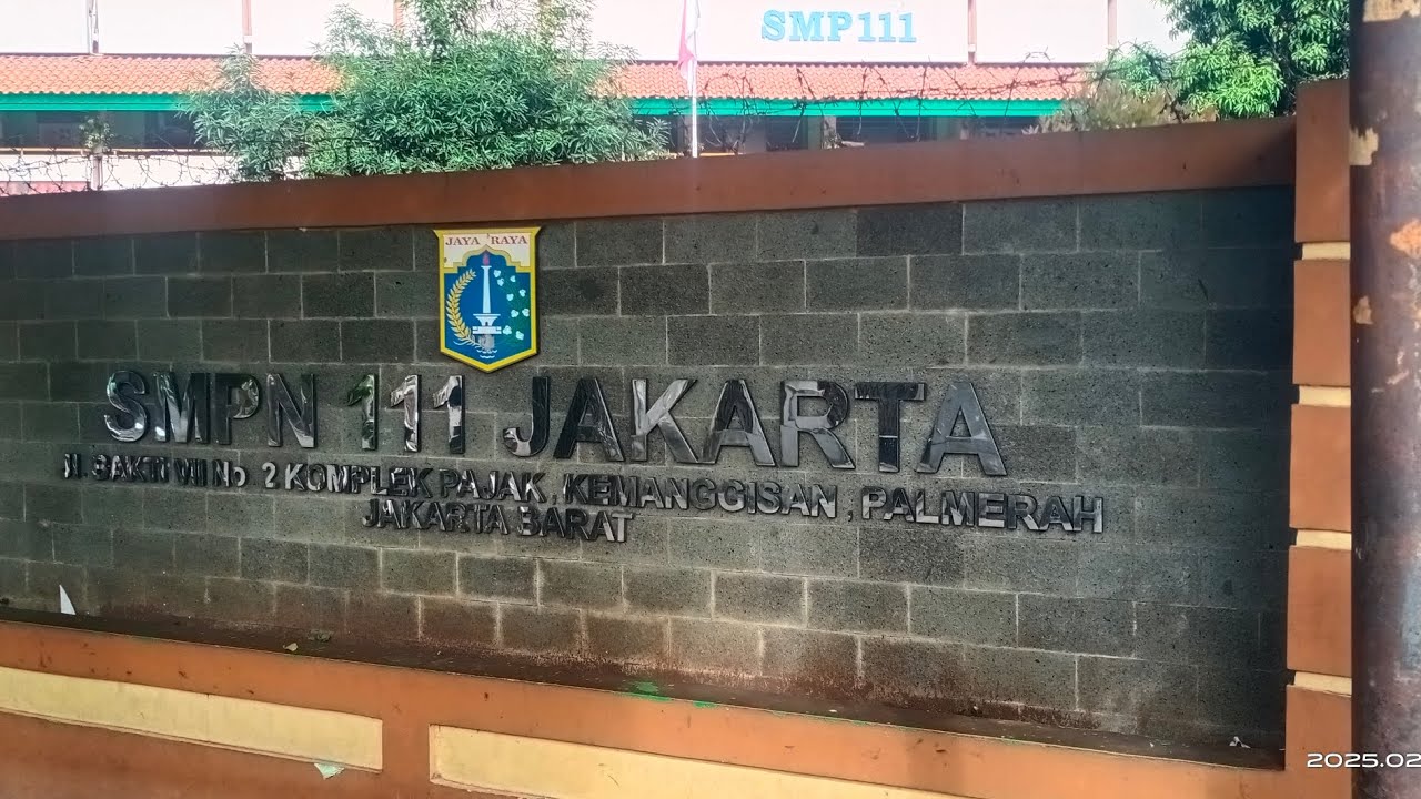 kegiatan intrakulikuler Rohkris SMPN 111 - YouTube