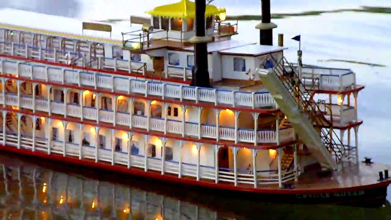 Creole Queen Raddampfer Paddlewheeler - YouTube