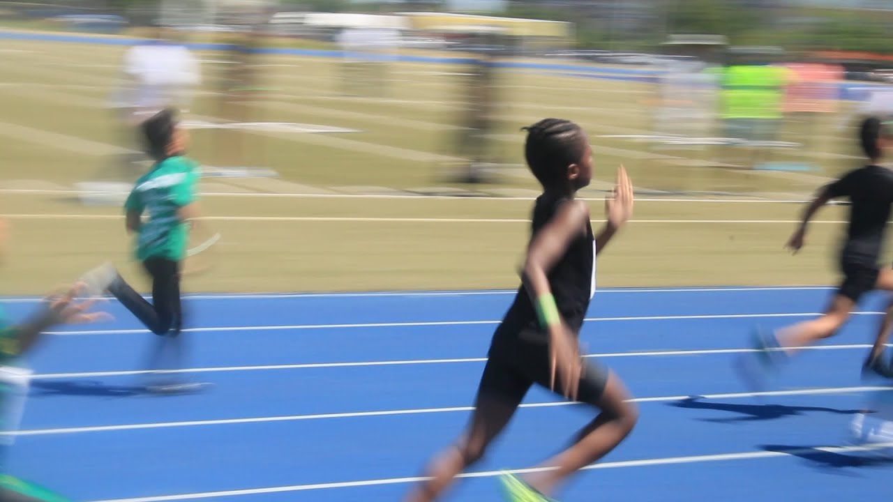 Antwans 200 M Training || 8yr old 200m Runner - YouTube