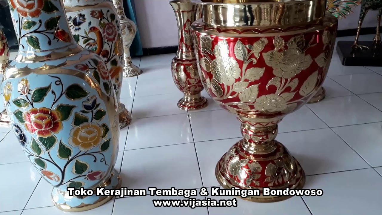 Gentong Siraman Kuningan - Gentong Kuningan - Pengrajin Gentong - YouTube