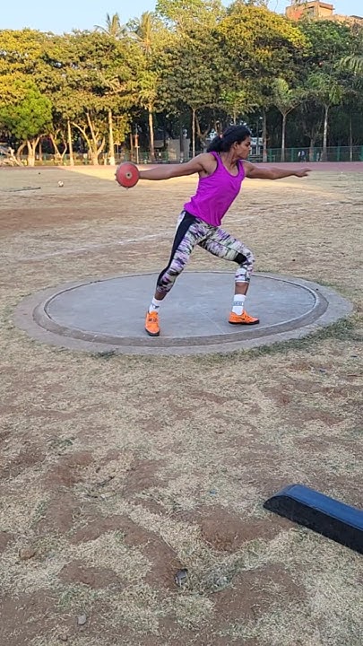 discus practice throw #gamathrower #discusthrow - YouTube