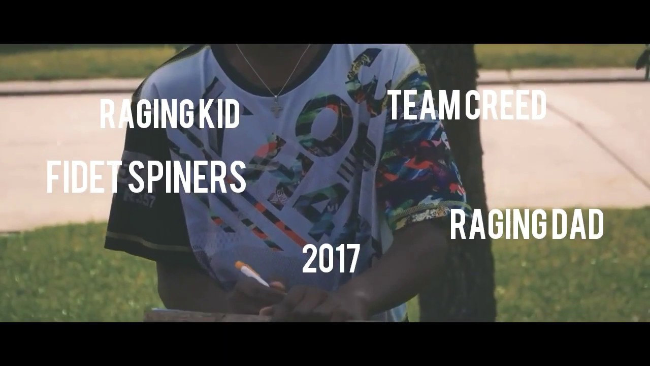 Raging kid was fight in FIGED SPINERS! - YouTube