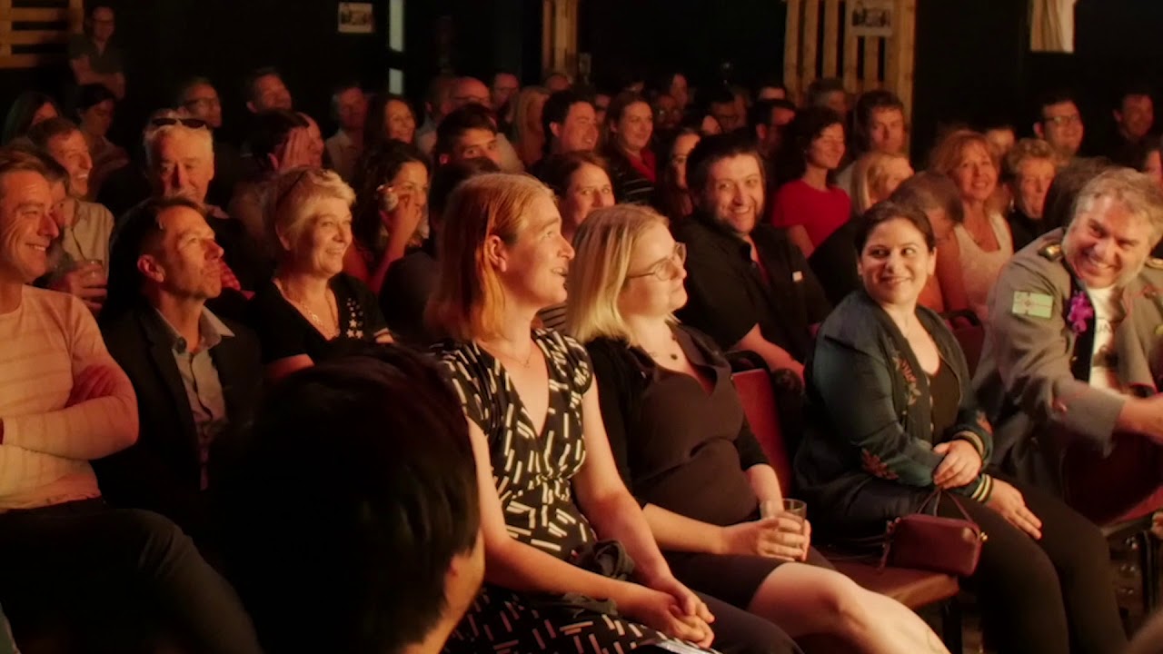 Dominic Frisby compering Comedy Unleashed - YouTube