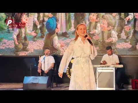 LEONİDA AKŞEHİR'İ BÜYÜLEDİ! NASREDDİN HOCA VE AKŞEHİR ŞARKILARIYLA GÖNÜLLERİ FETHETTİ