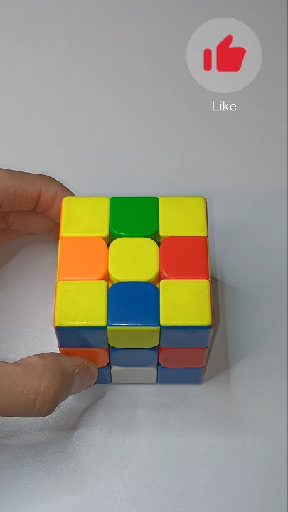 HOW TO MAKE SUPER FLIP PATTERN ON RUBIK'S CUBE #shorts - YouTube
